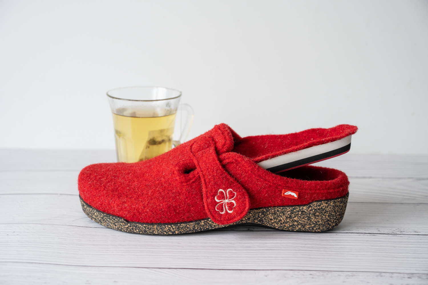 Slippers en pantoffels met je eigen voetbed - Podotherapie Peeters